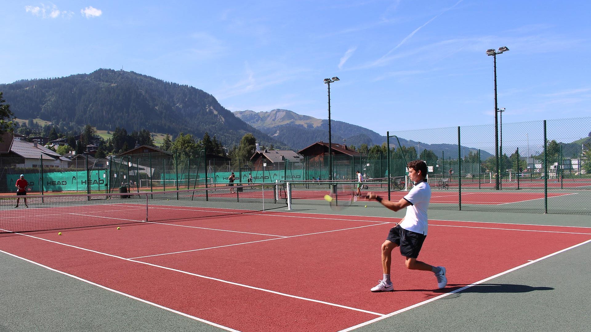 Discover our tennis courts | Megeve Tourism